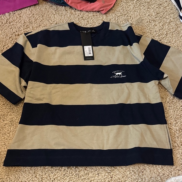 Lioness | Tops | Lioness Emerging Tee In Midnight | Poshmark